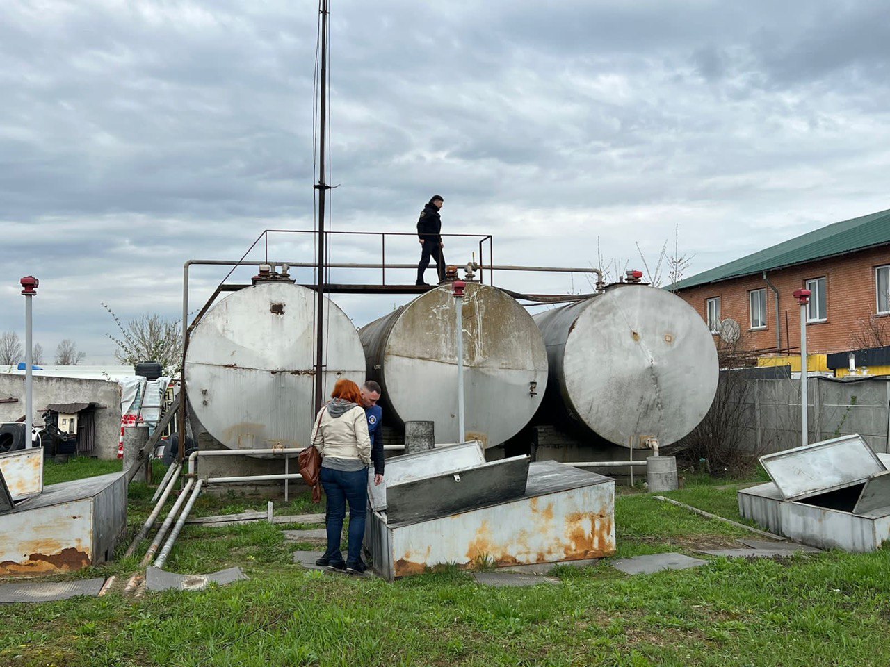 Enkorr: Свежий взгляд на энергетику - Новини - Масштабну мережу збуту контрафактного пального ...